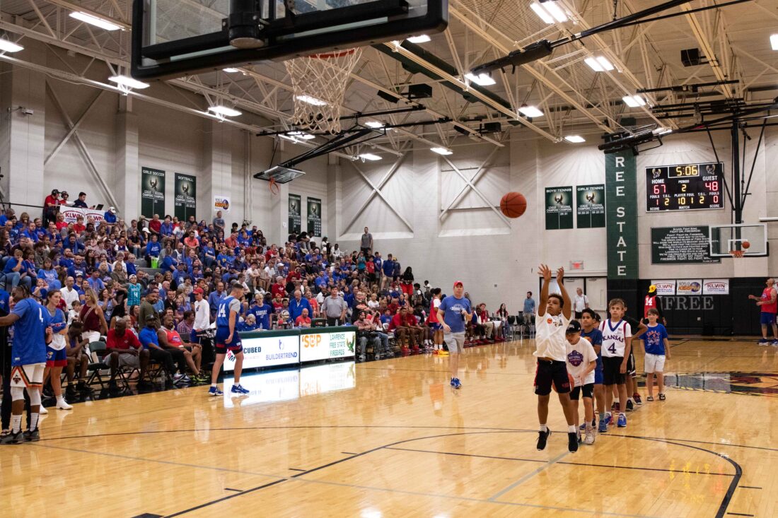 Red team tops Blue on unlikely buzzer beater at 14th annual Rock Chalk ...